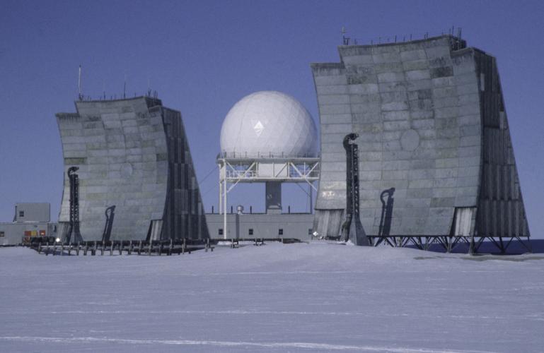 7. Hall Beach DEW Line | The Nick Newbery Photo Collection