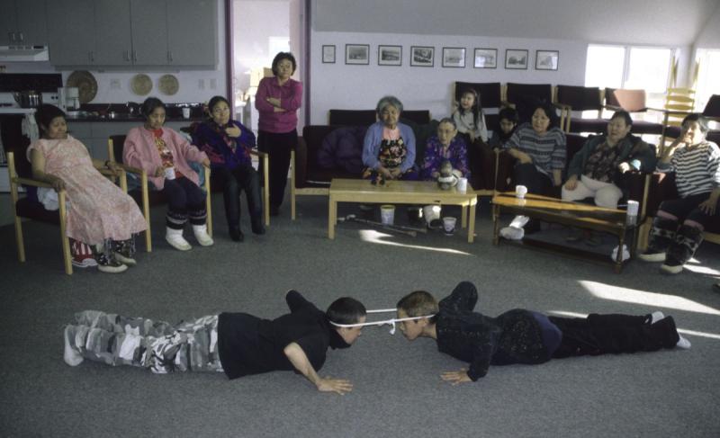 17. Inuit Games | Collection de Photos de Nick Newbery